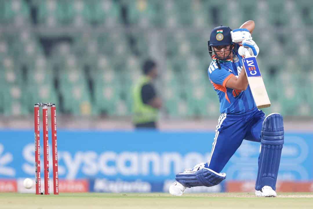 50 up! Captain Harmanpreet Kaur presses the accelerator button | BCCI.tv
